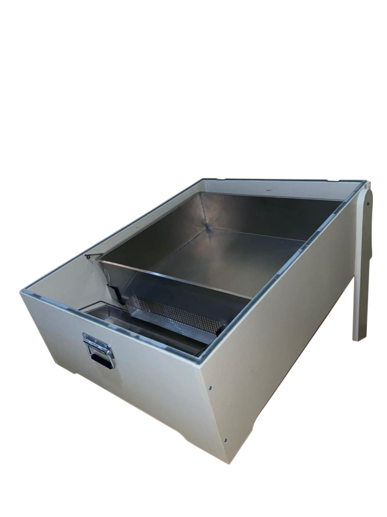 Using A Solar Wax Melter To Process Beeswax – UOOO